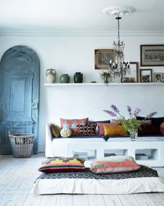 38 Brilliant Floor Level Sofa Designs To Boost Your Comfort