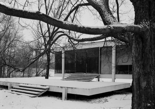 The Farnsworth House By Mies Van Der Rohe | Classics On Architecture ...