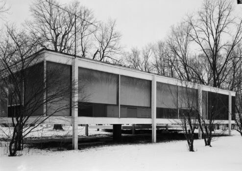 The Farnsworth House By Mies Van Der Rohe | Classics On Architecture ...