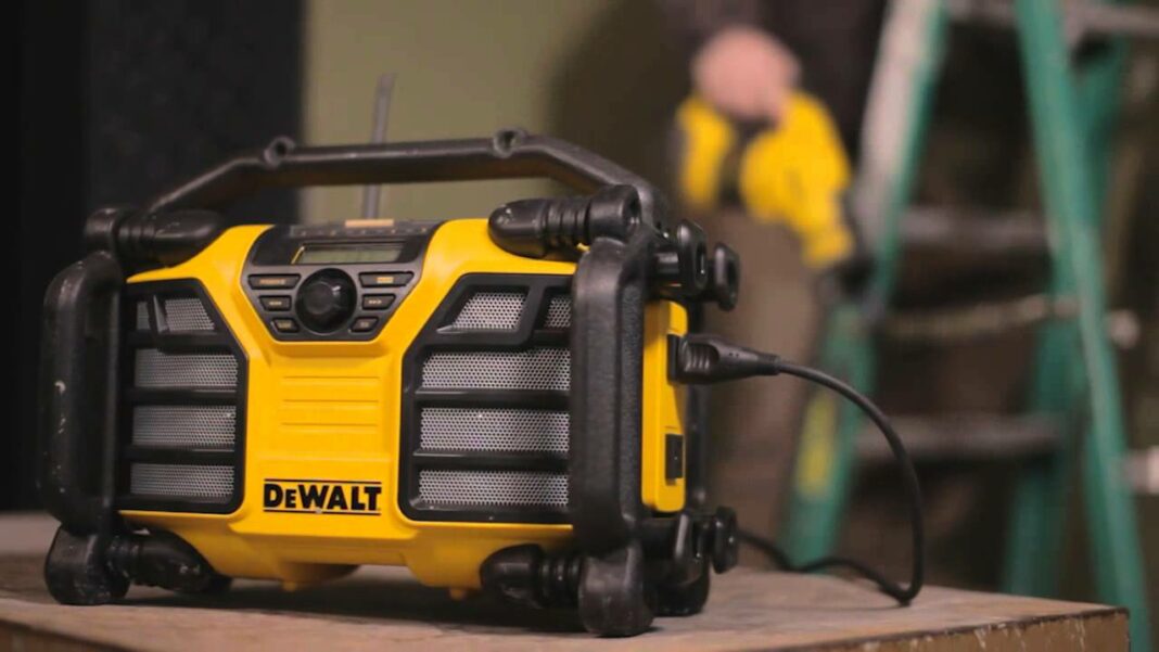 10 Best Jobsite Radios | Reviews+Buyer's Guide