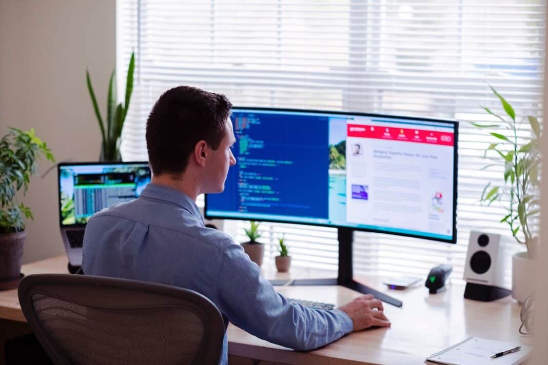 8 Best Curved Monitors For Architects—Curved Ultrawide Precision Displays