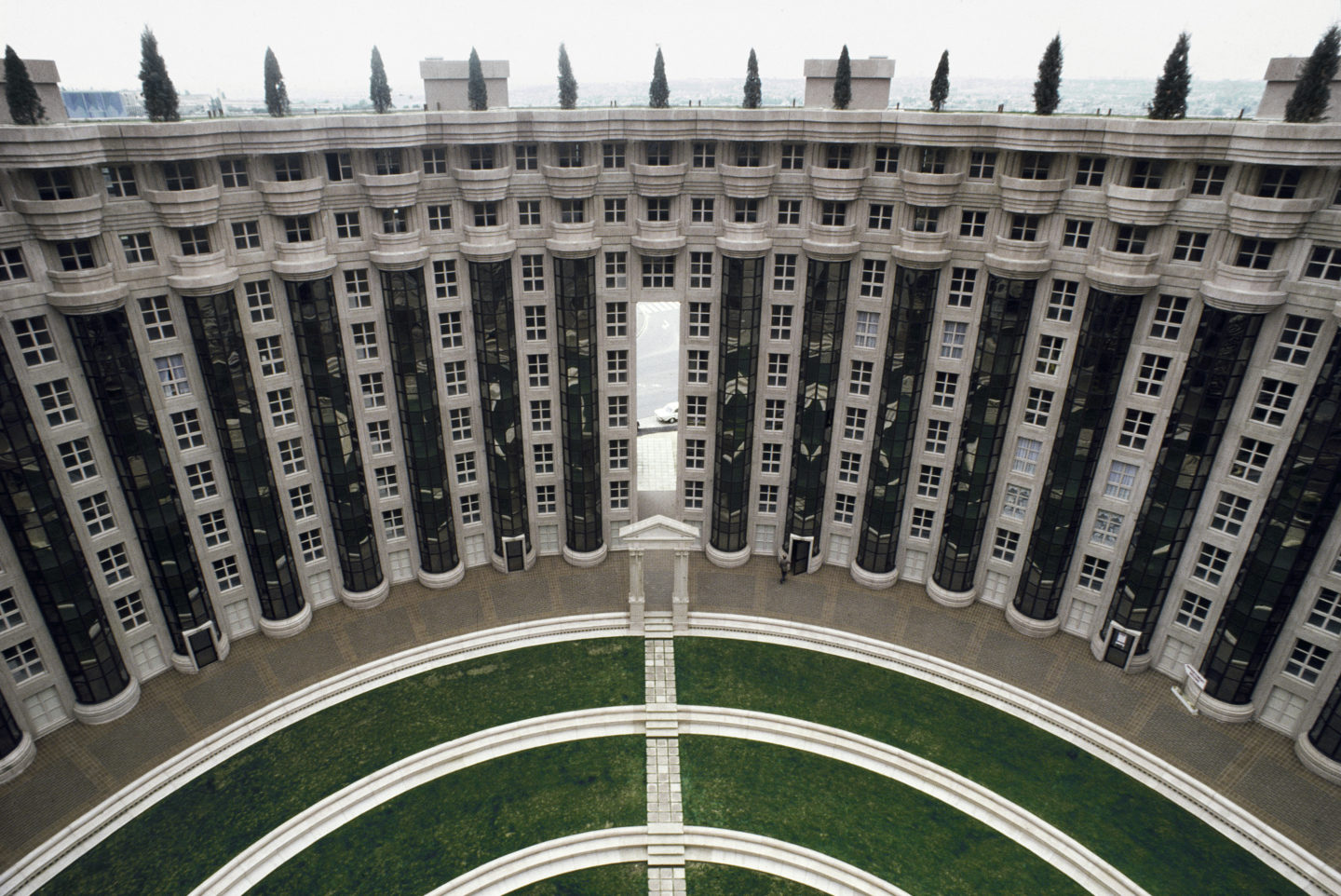 Ricardo Bofill: Biography, Works, Awards