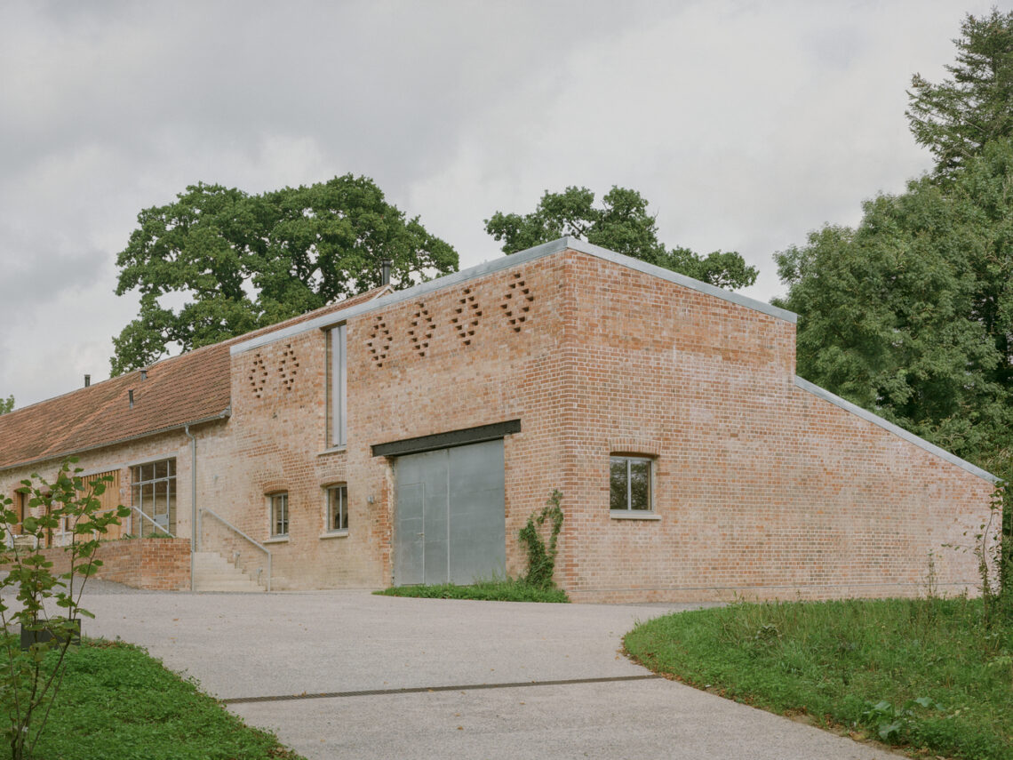 Wraxall Yard / Clementine Blakemore Architects