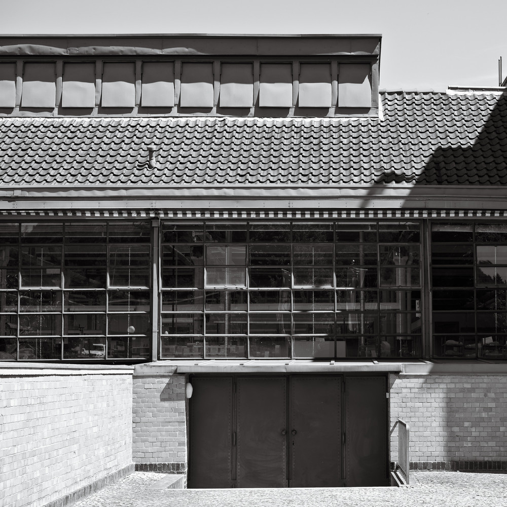 Walter Gropius: Biography, Works, Awards