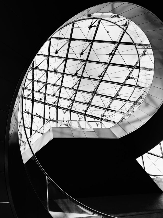 The Louvre Pyramid / I.M.Pei | Classics On Architecture Lab ...