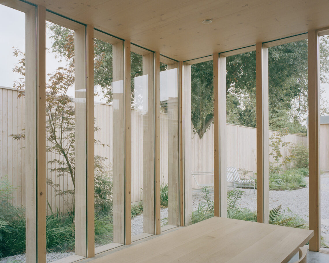 Spruce House And Studio / Ao-ft