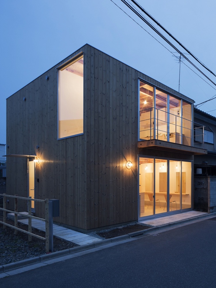 Wooden Box House / Suzuki Architects