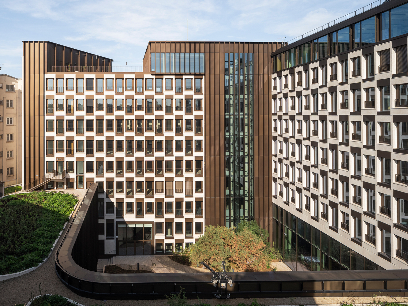 Grande Armée L1ve Office Building / Baumschlager Eberle Architekten