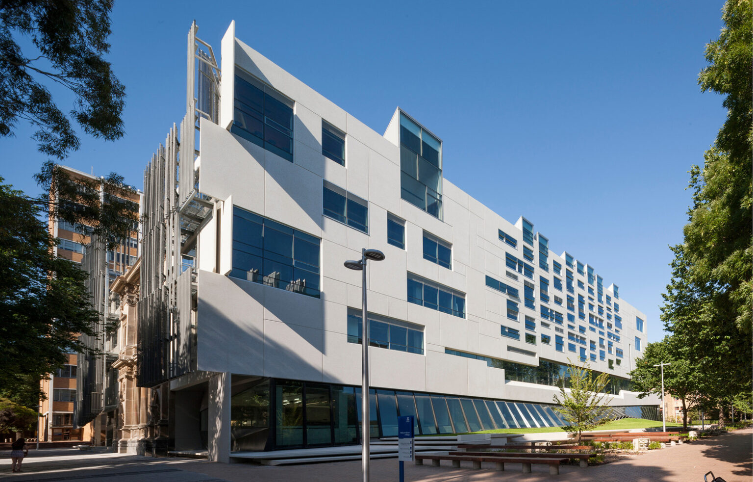 Melbourne School Of Design University Of Melbourne / NADAAA + John ...