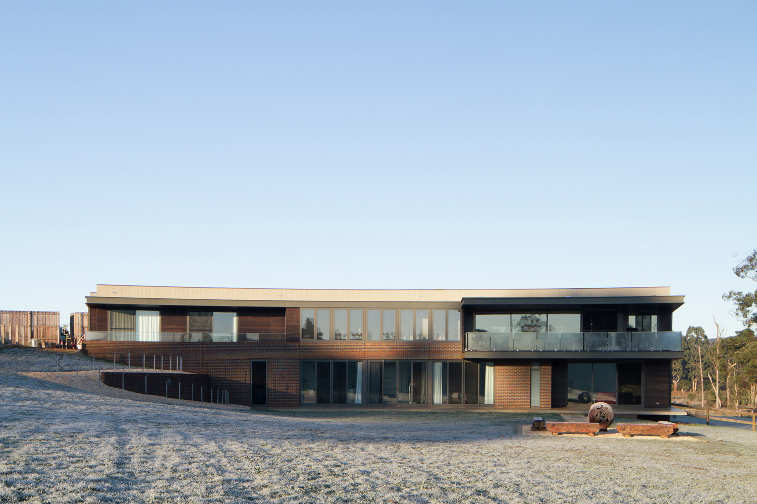 Ramp House / Architects Corner