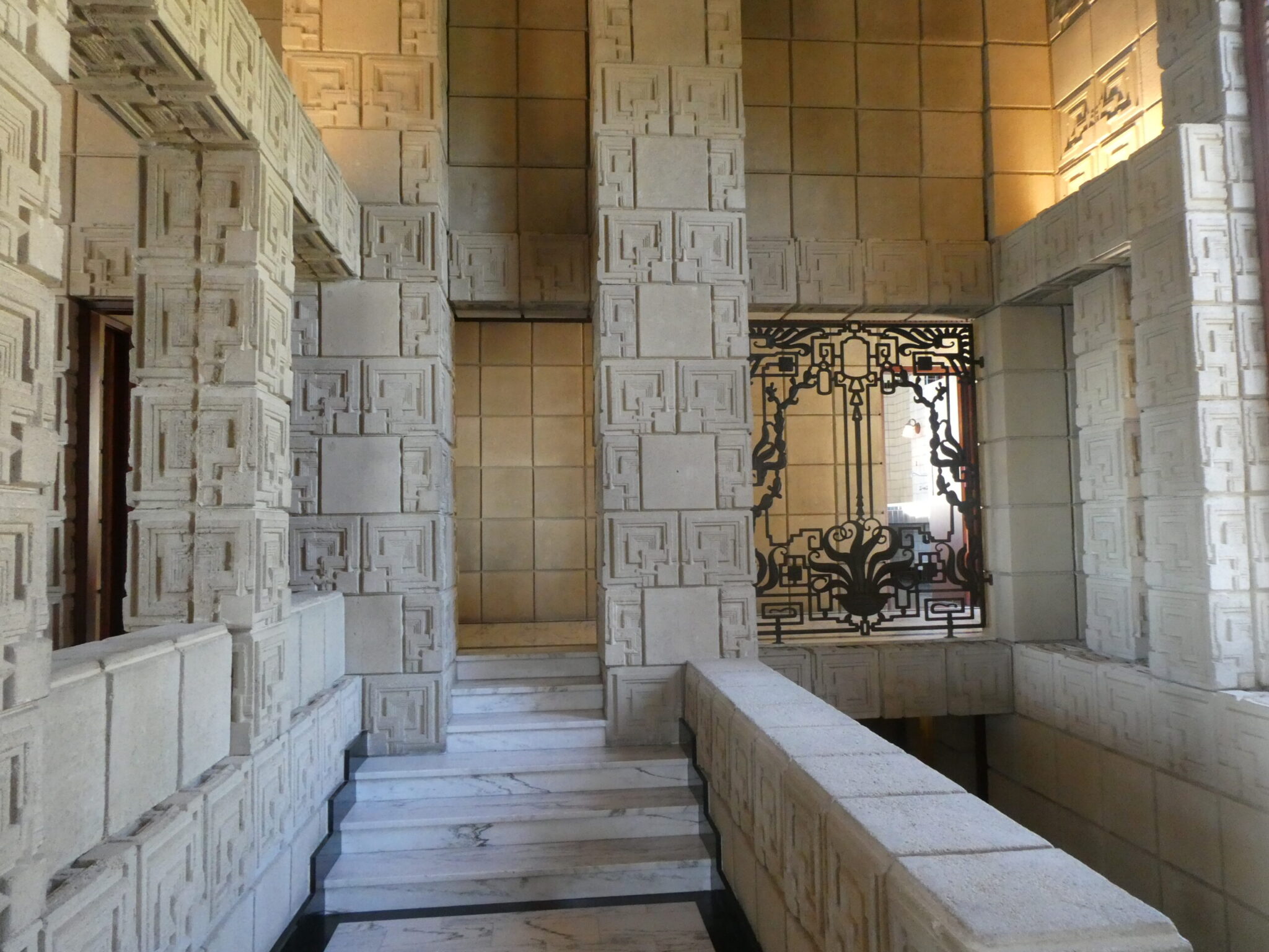 Ennis House / Frank Lloyd Wright | Classics On Architecture Lab ...