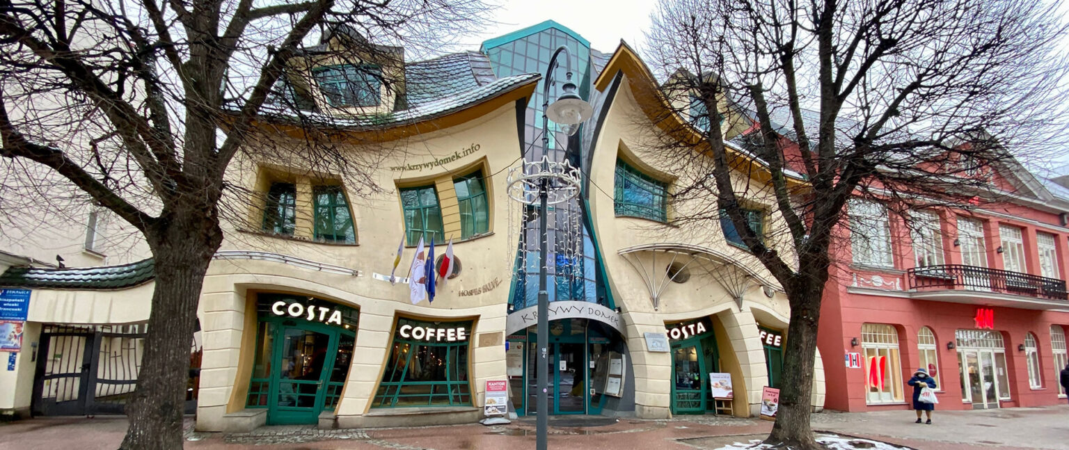 Krzywy Domek (Crooked House) / Szotynscy & Zaleski