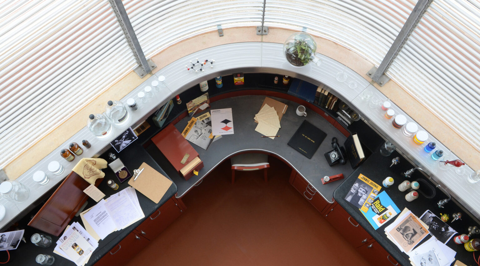 SC Johnson Wax Research Tower / Frank Lloyd Wright | Classics On ...