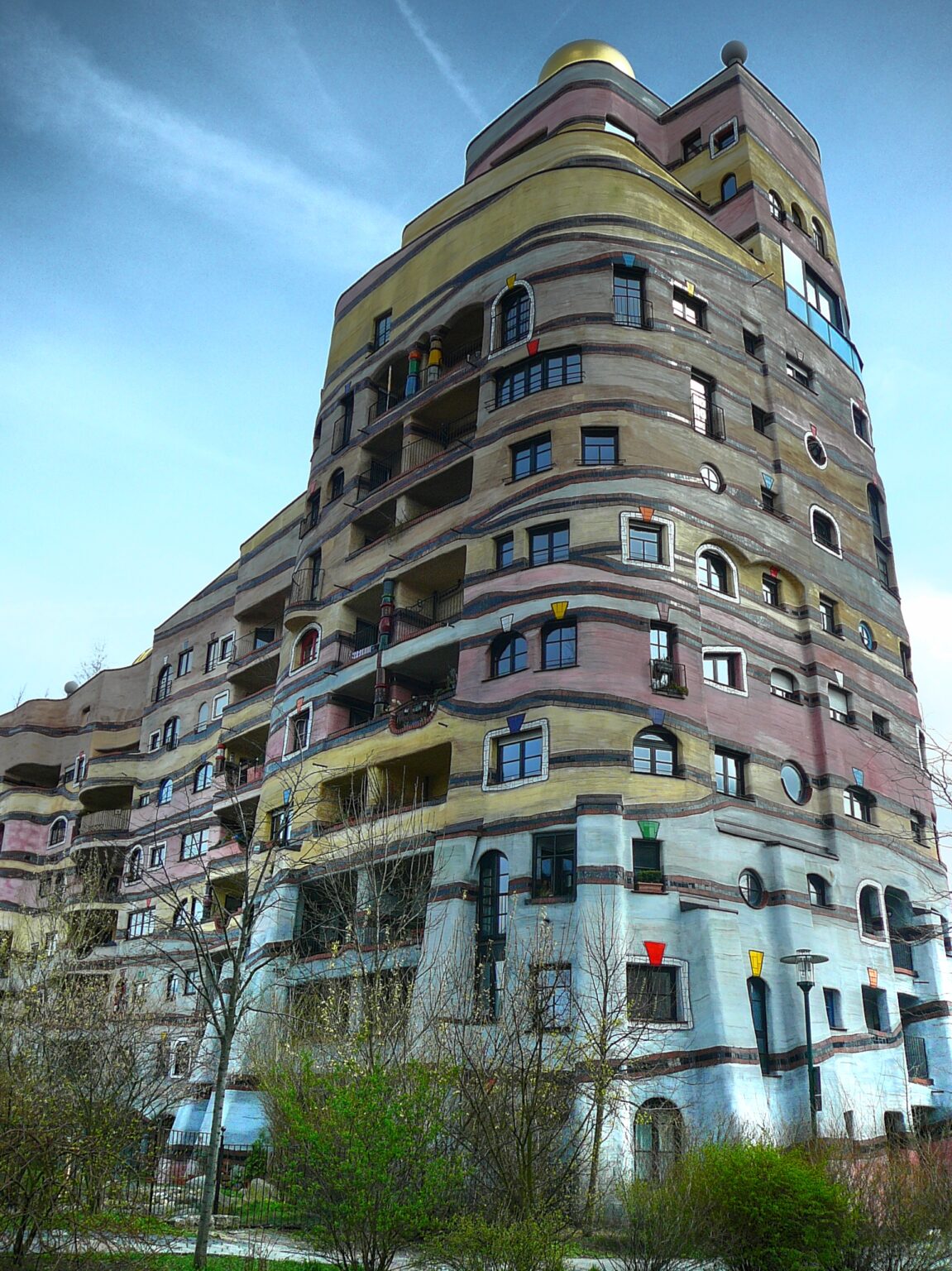 Waldspirale / Friedensreich Hundertwasser | Classics On Architecture ...