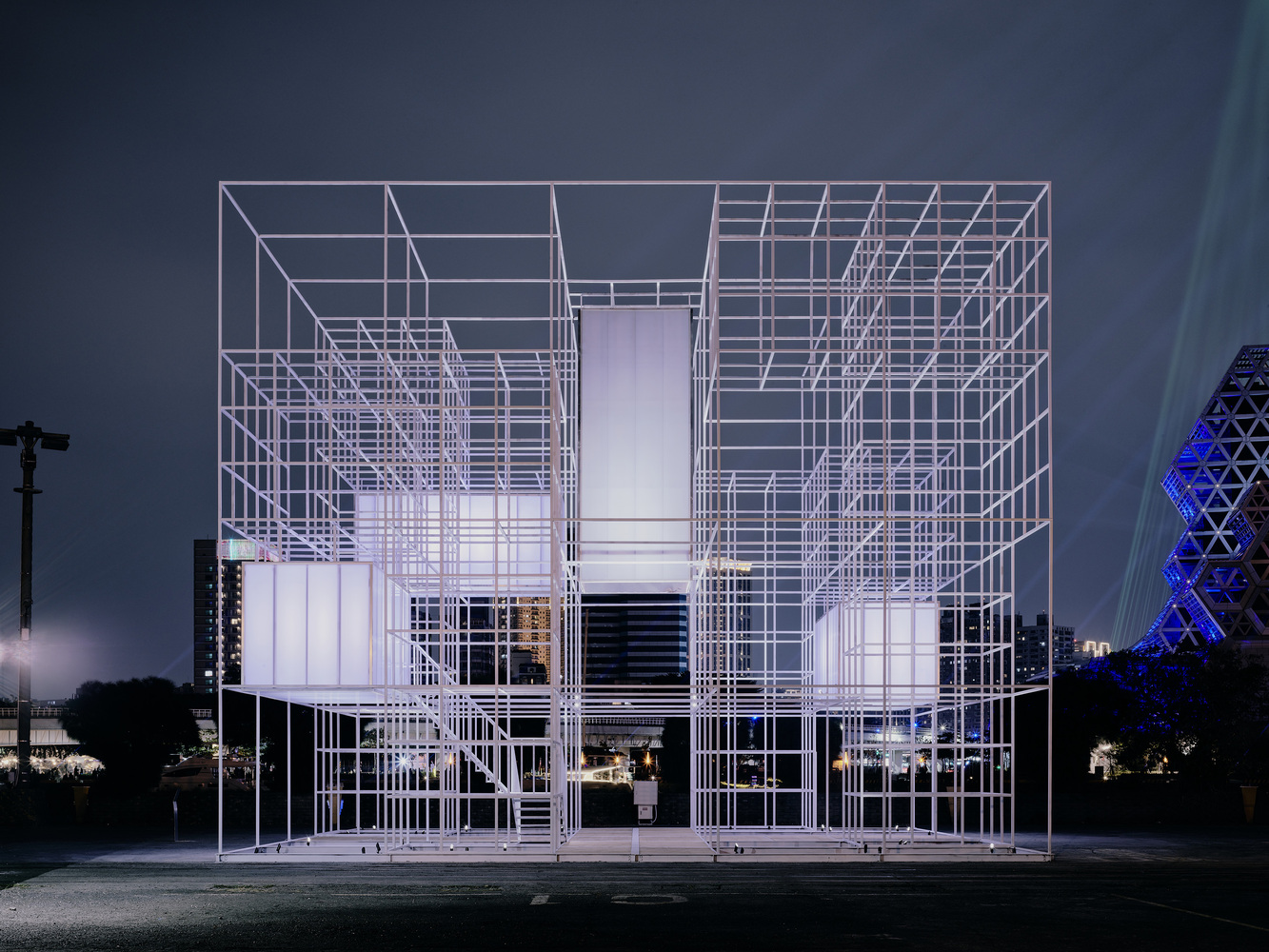 The CUBE Pavilion / Quality Innovation United
