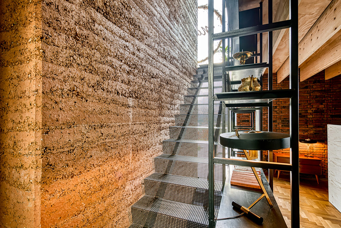 Circular Brick House With Rammed Earth Wall / AST 77 Architecten ...