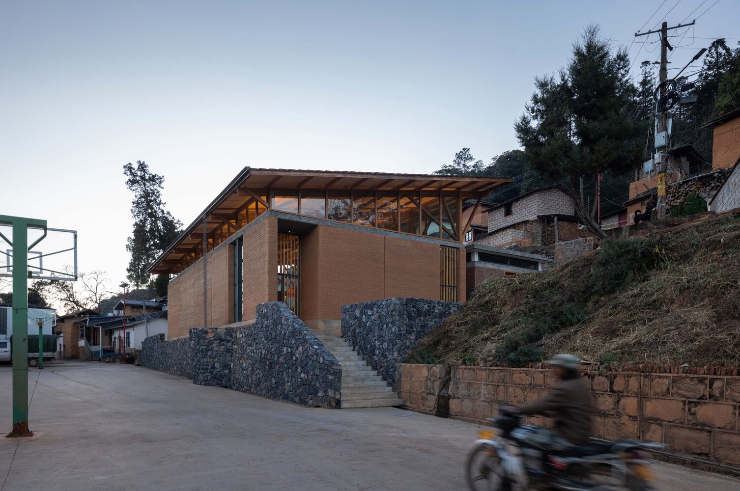 Community Hall Of Dahei New Village / One University One Village
