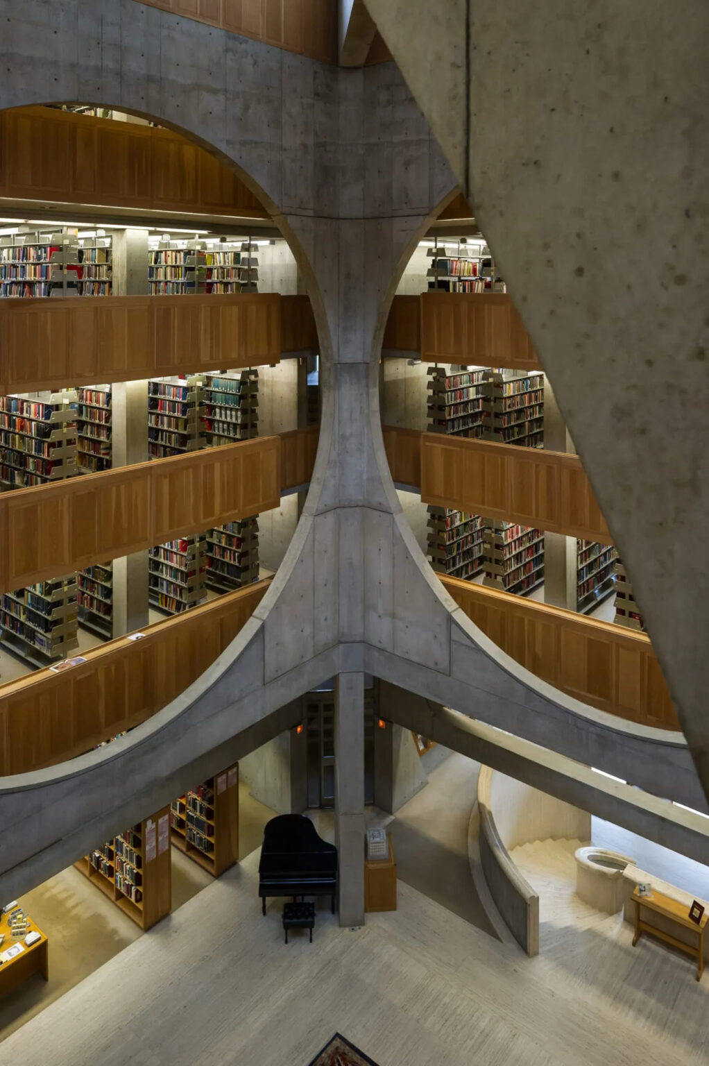 Phillips Exeter Academy Library / Louis Kahn | Classics On Architecture Lab
