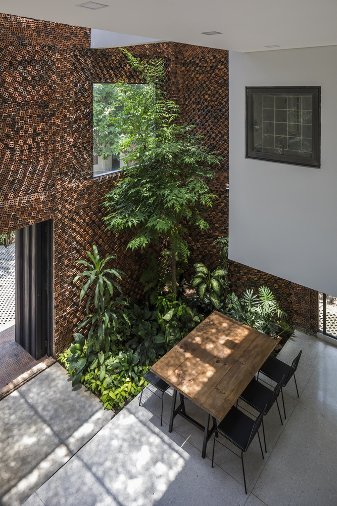 Wall House / CTA | Creative Architects