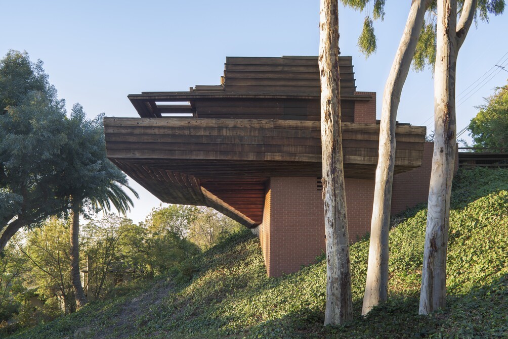 George Sturges House / Frank Lloyd Wright | Classics On Architecture Lab