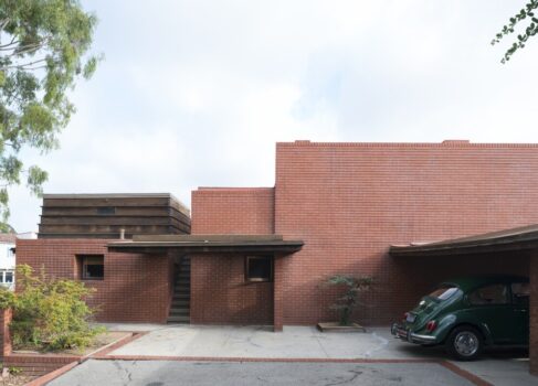 George Sturges House / Frank Lloyd Wright | Classics On Architecture Lab