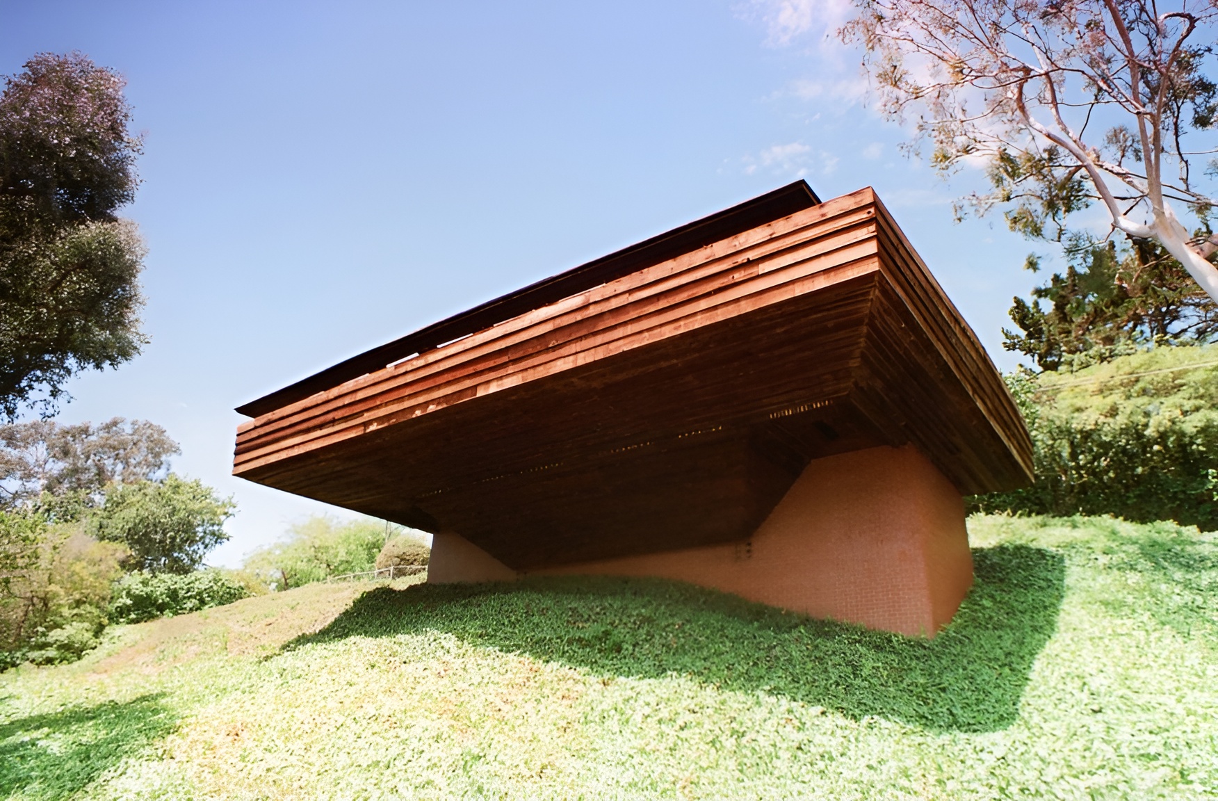 George Sturges House / Frank Lloyd Wright | Classics On Architecture Lab