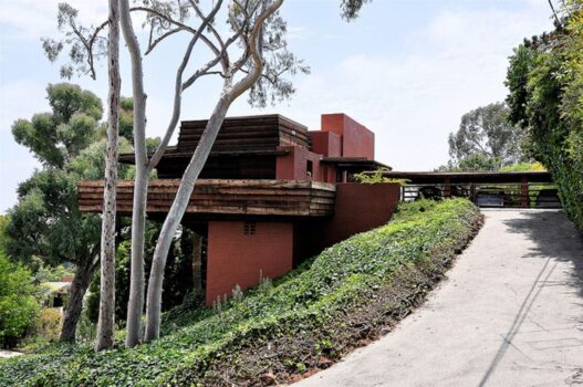 George Sturges House / Frank Lloyd Wright | Classics On Architecture Lab
