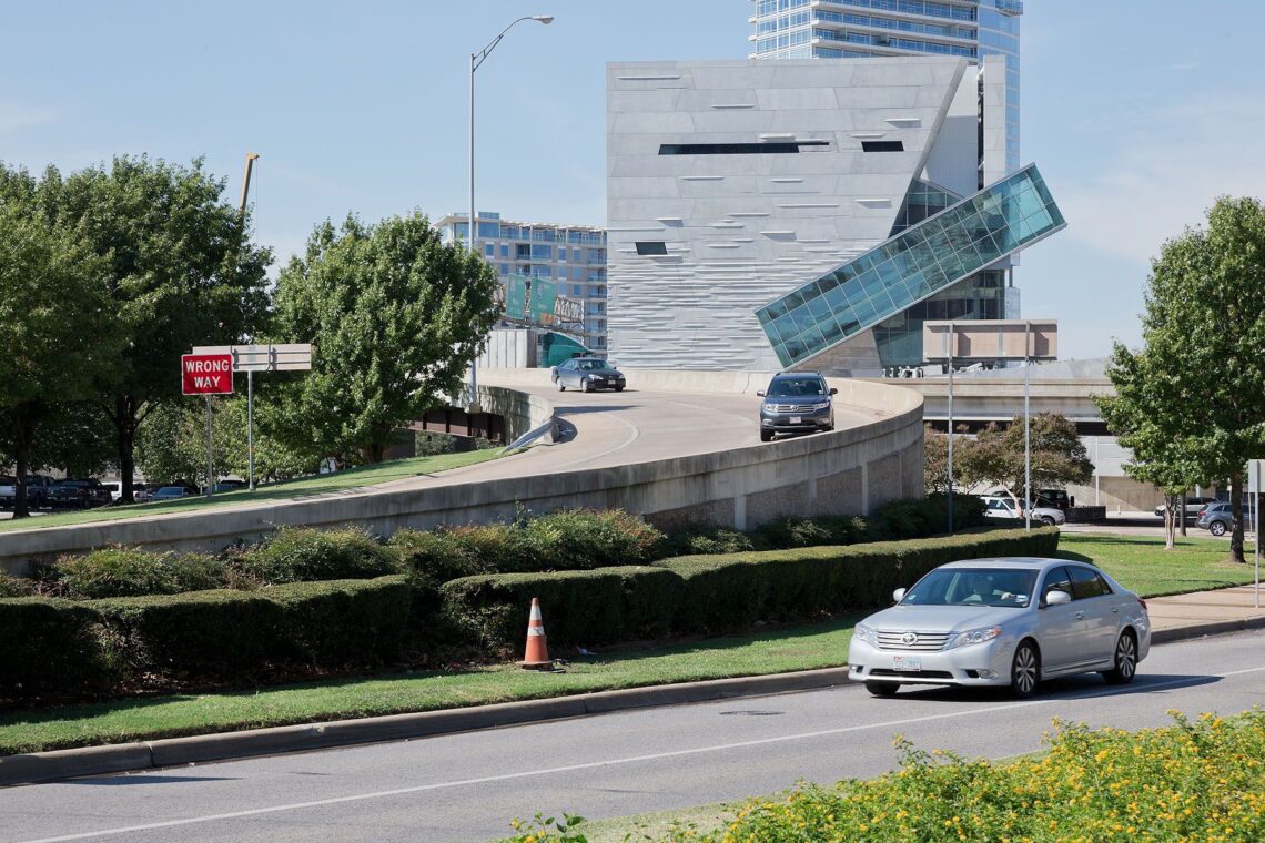Perot Museum Of Nature And Science / Morphosis Architects