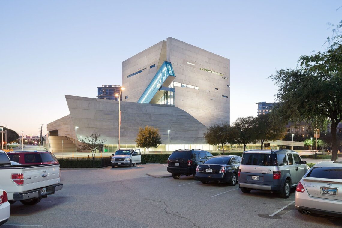 Perot Museum Of Nature And Science / Morphosis Architects