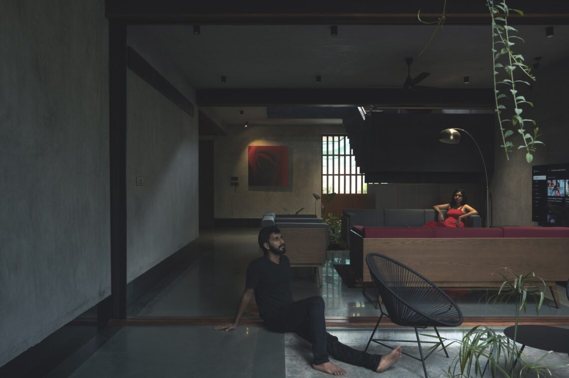 Hassan House / Monsoon Projects