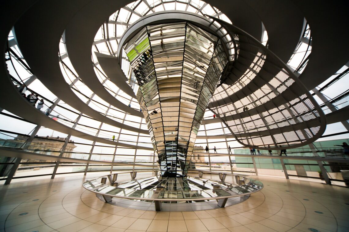 Norman Foster: Biography, Works, Awards