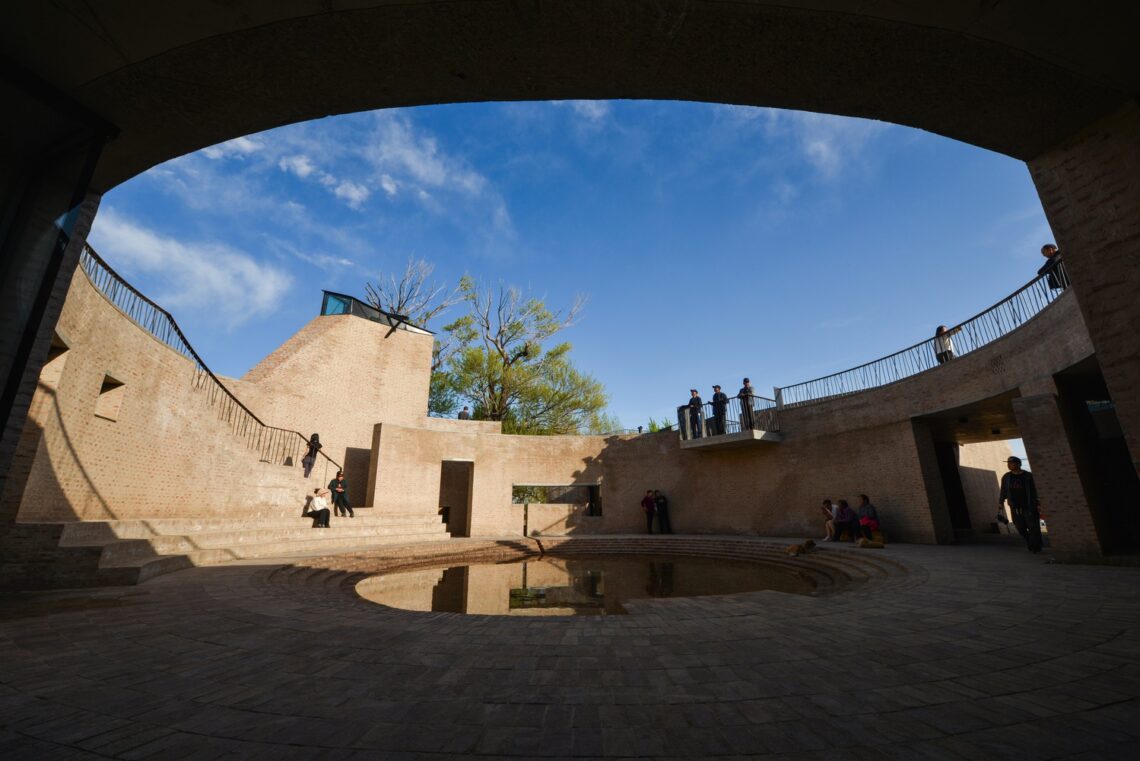 West Wusutu Village Community Center / Zhang Pengju