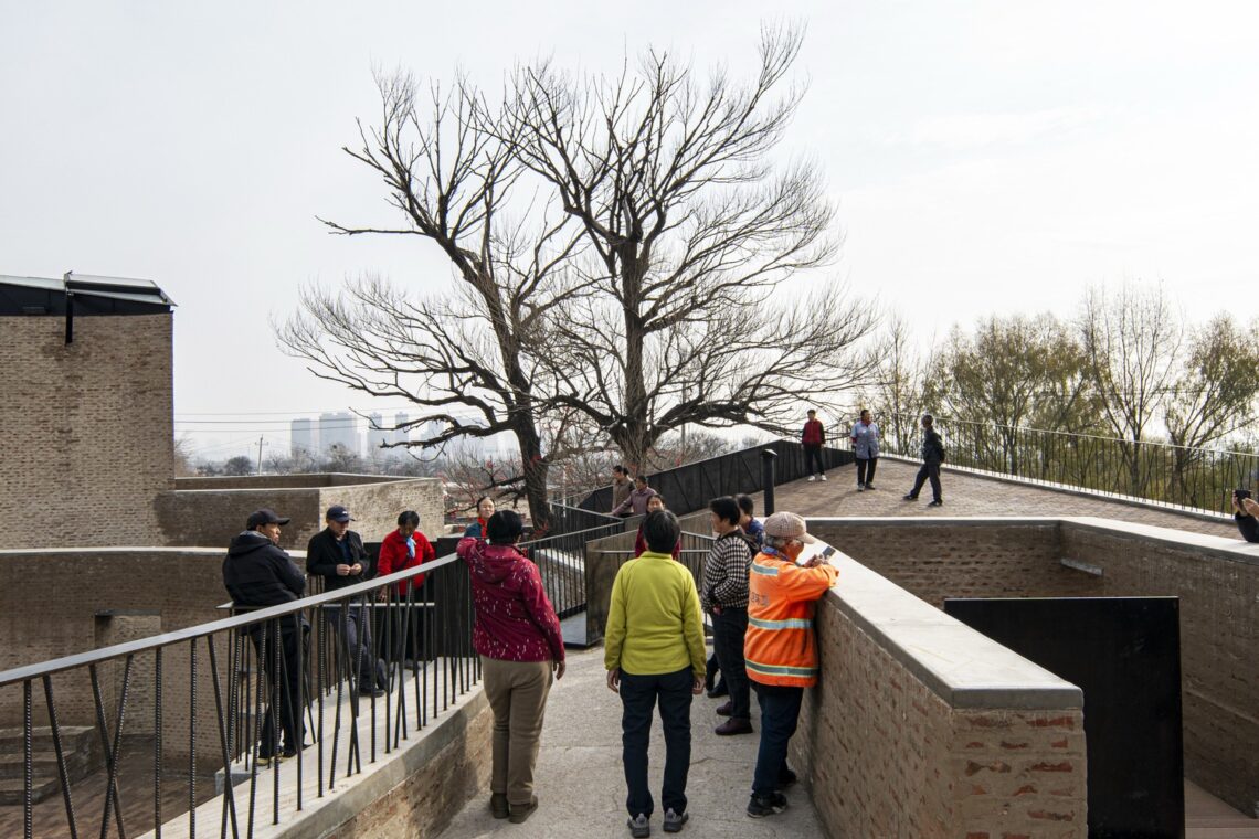 West Wusutu Village Community Center / Zhang Pengju
