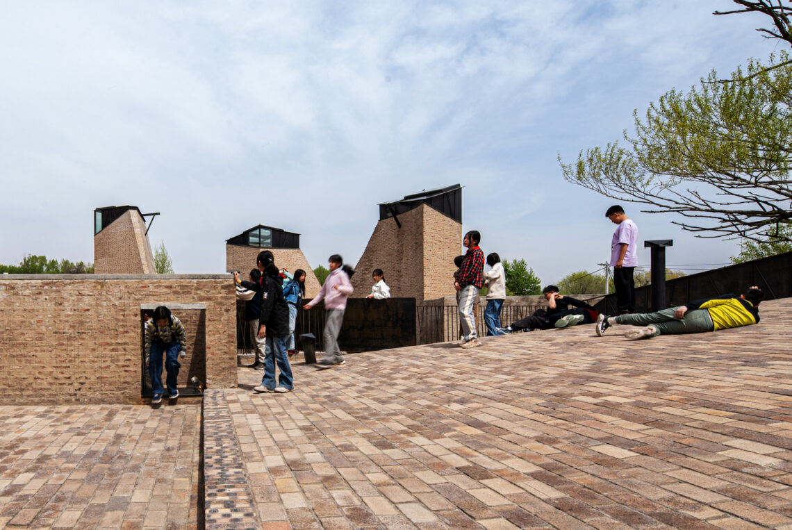 West Wusutu Village Community Center / Zhang Pengju