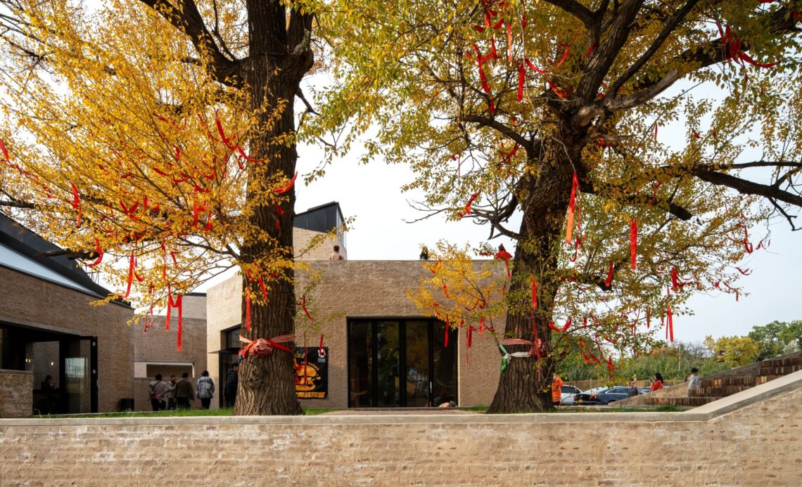 West Wusutu Village Community Center / Zhang Pengju