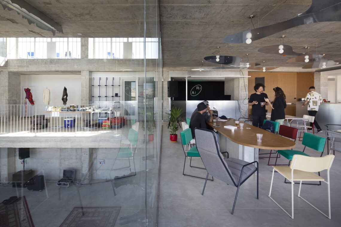 Wonder Cabinet / AAU ANASTAS