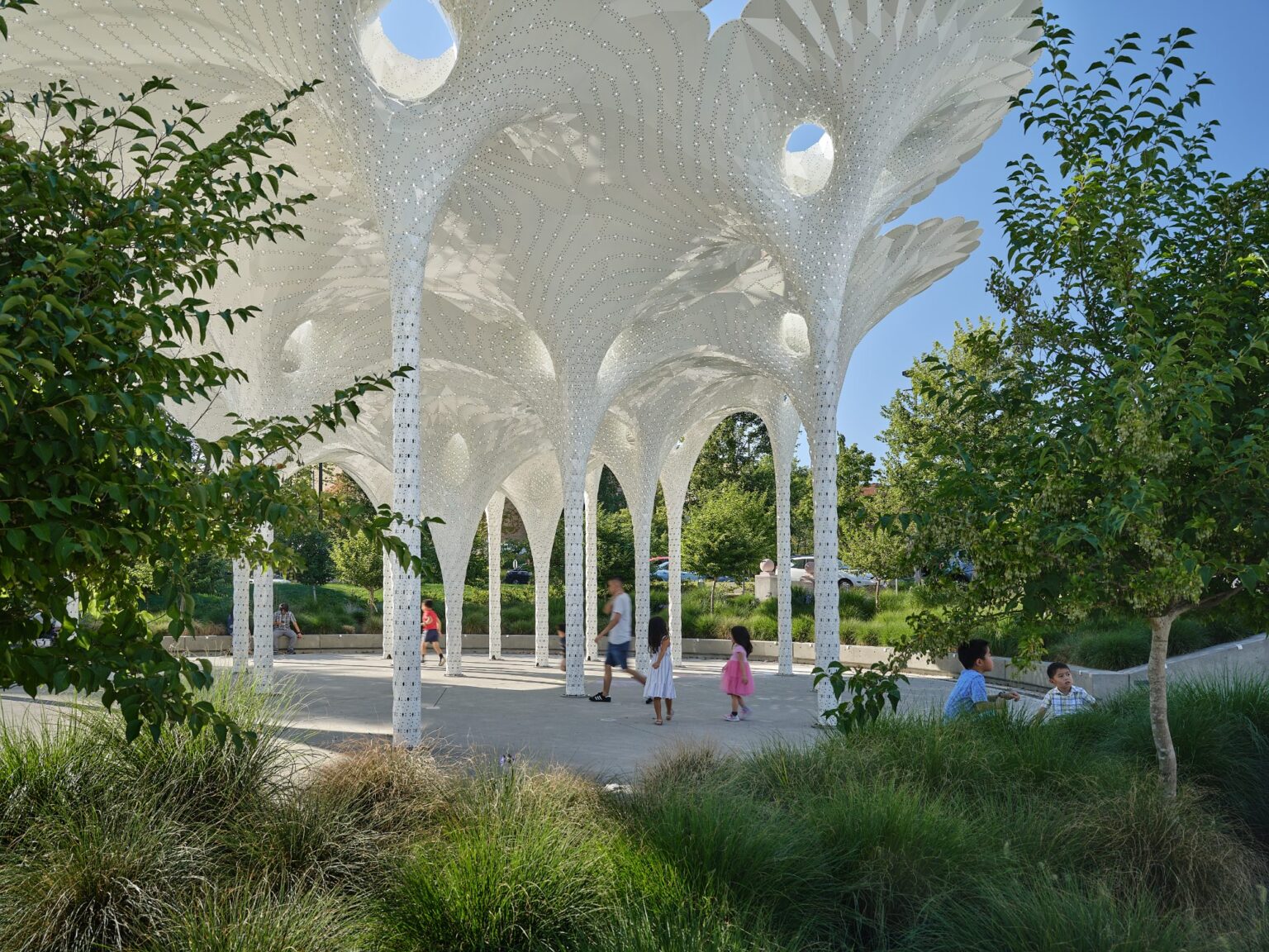 PILOTI / MARC FORNES / THEVERYMANY
