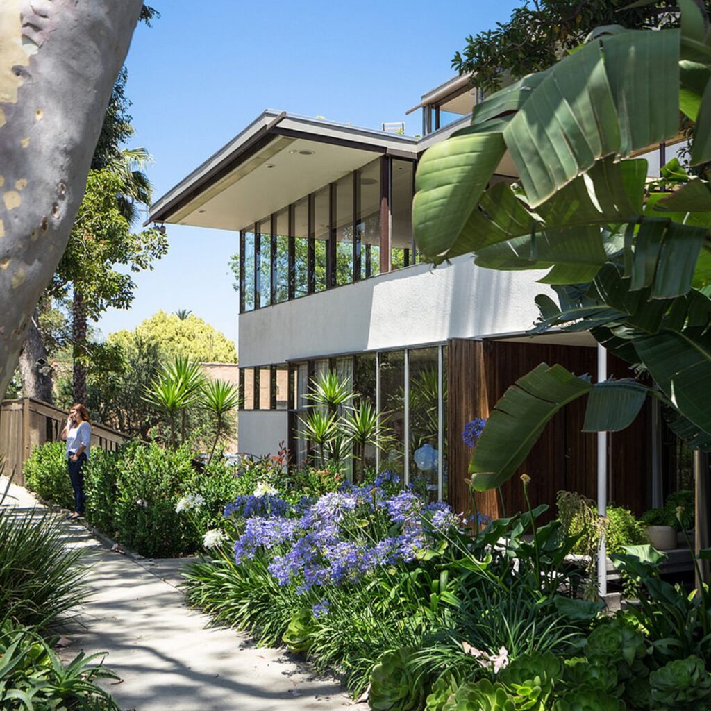 Richard Neutra: Biography, Works, Awards