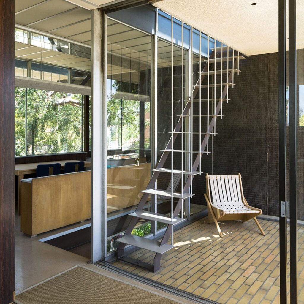 Richard Neutra: Biography, Works, Awards