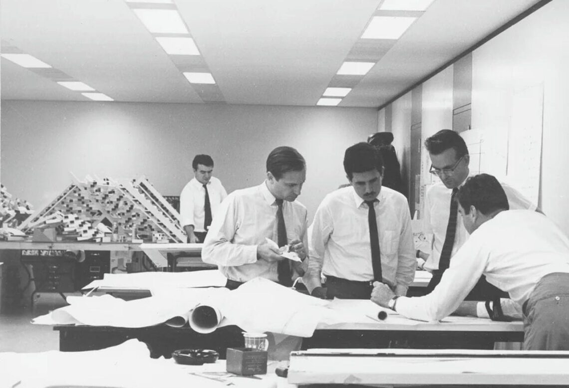 Moshe Safdie: Biography, Works, Awards