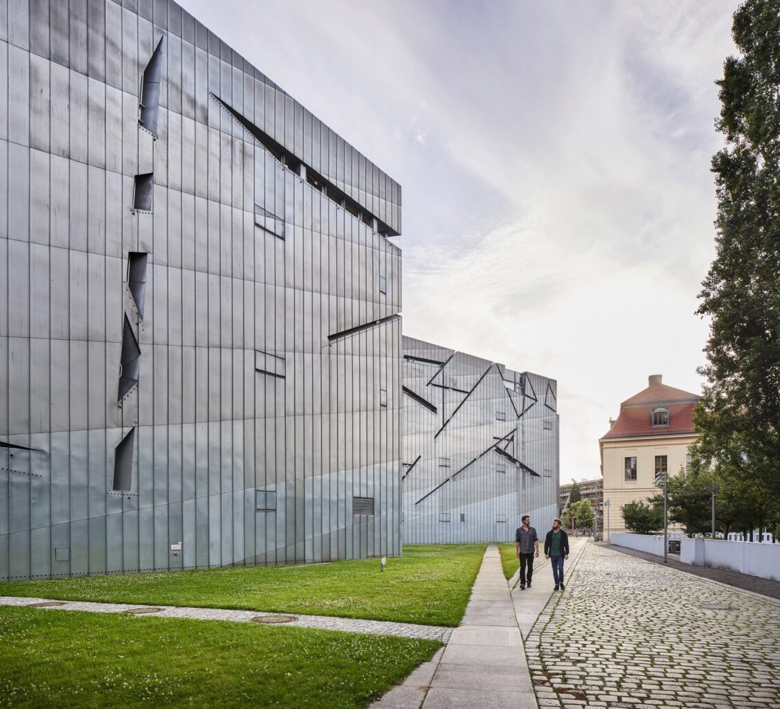 Daniel Libeskind: Biography, Works, Awards