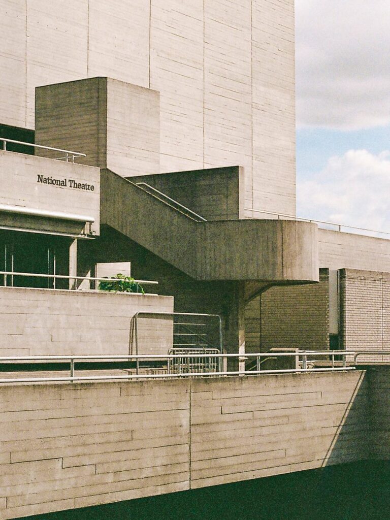 Royal National Theatre / Denys Lasdun | Classics On Architecture Lab
