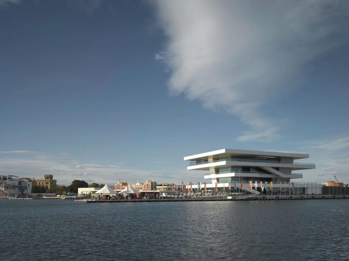 David Chipperfield: Biography, Works, Awards