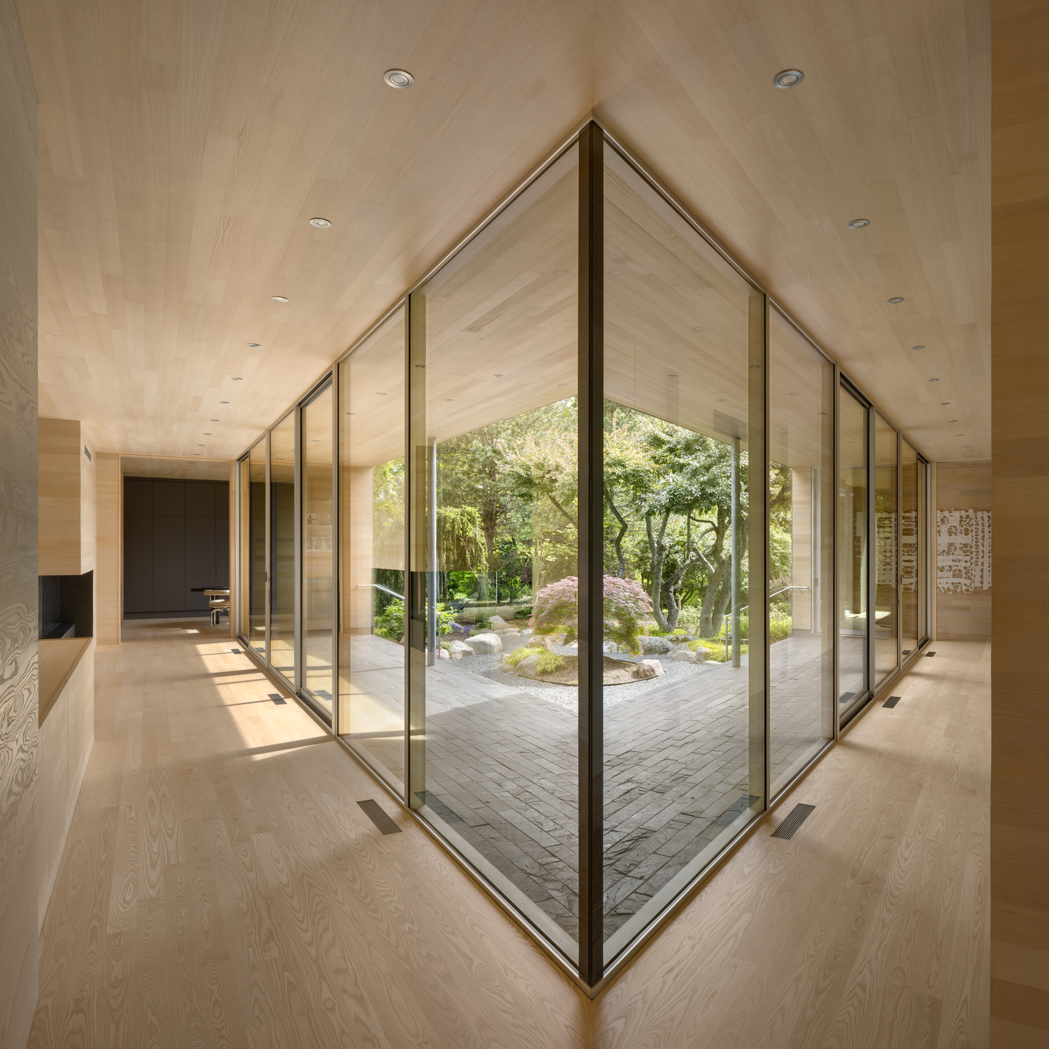 Lakeside Residence / Disbrow Iannuzzi