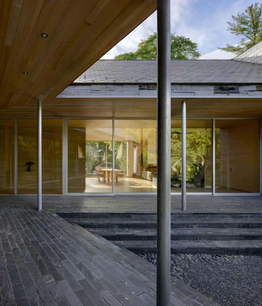 Lakeside Residence / Disbrow Iannuzzi