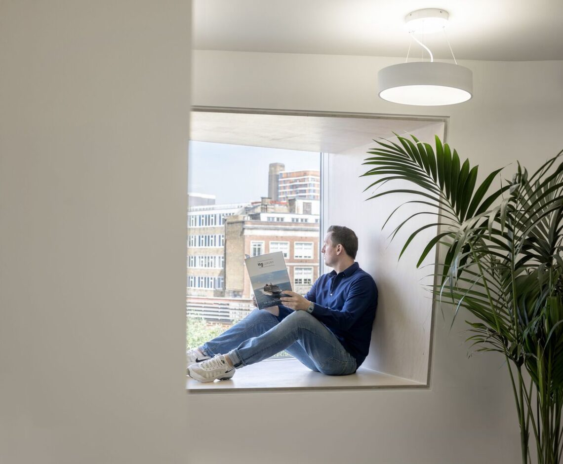 The Scoop Office Building / Corstorphine & Wright