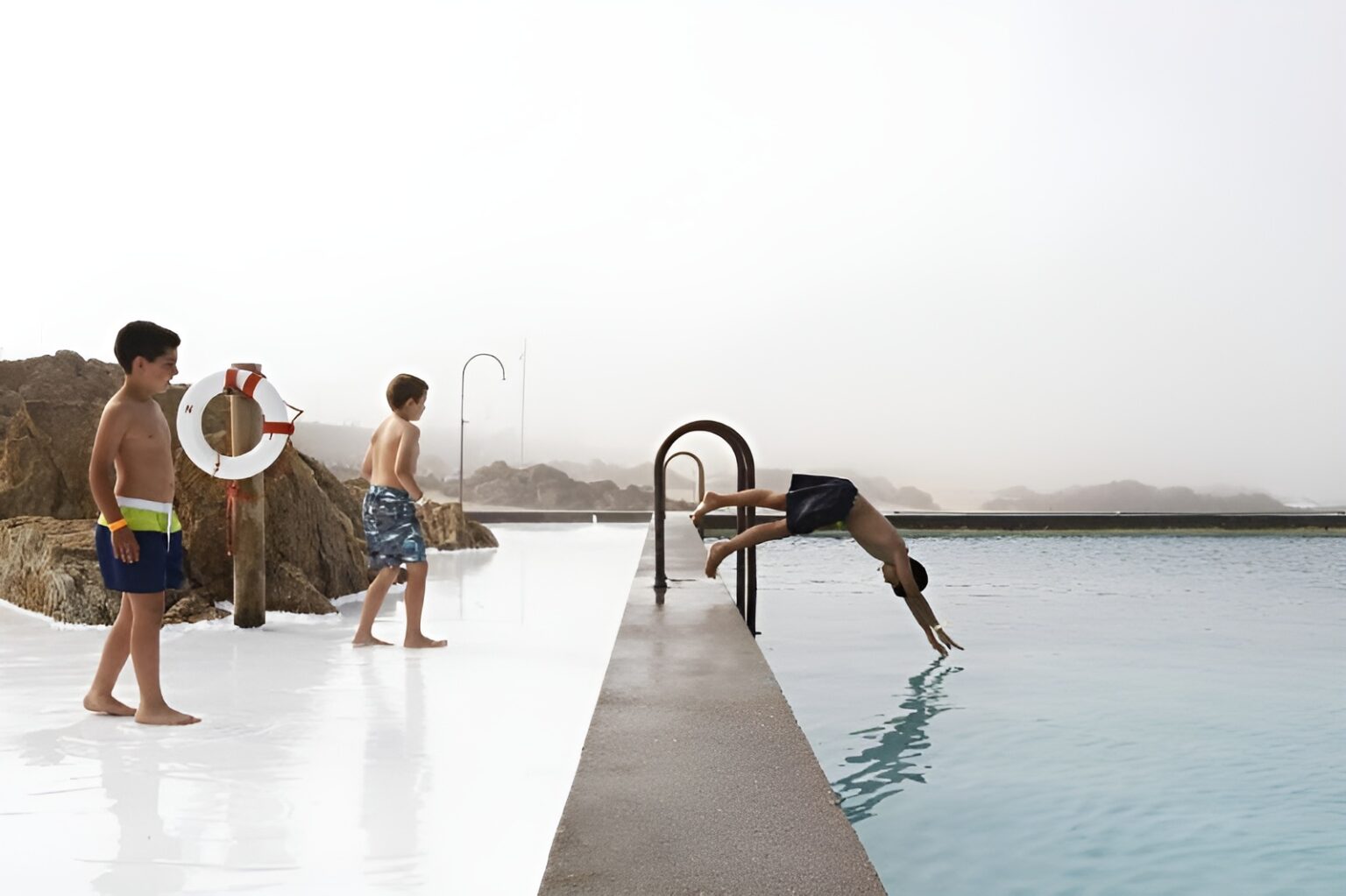 Leça Swimming Pools / Álvaro Siza Vieira | Classics On Architecture Lab