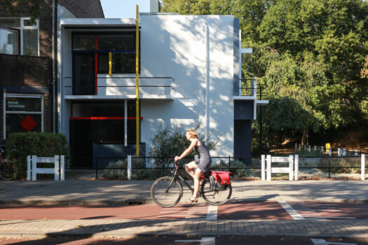 Rietveld Schroder House / Gerrit Rietveld | Classics On Architecture Lab