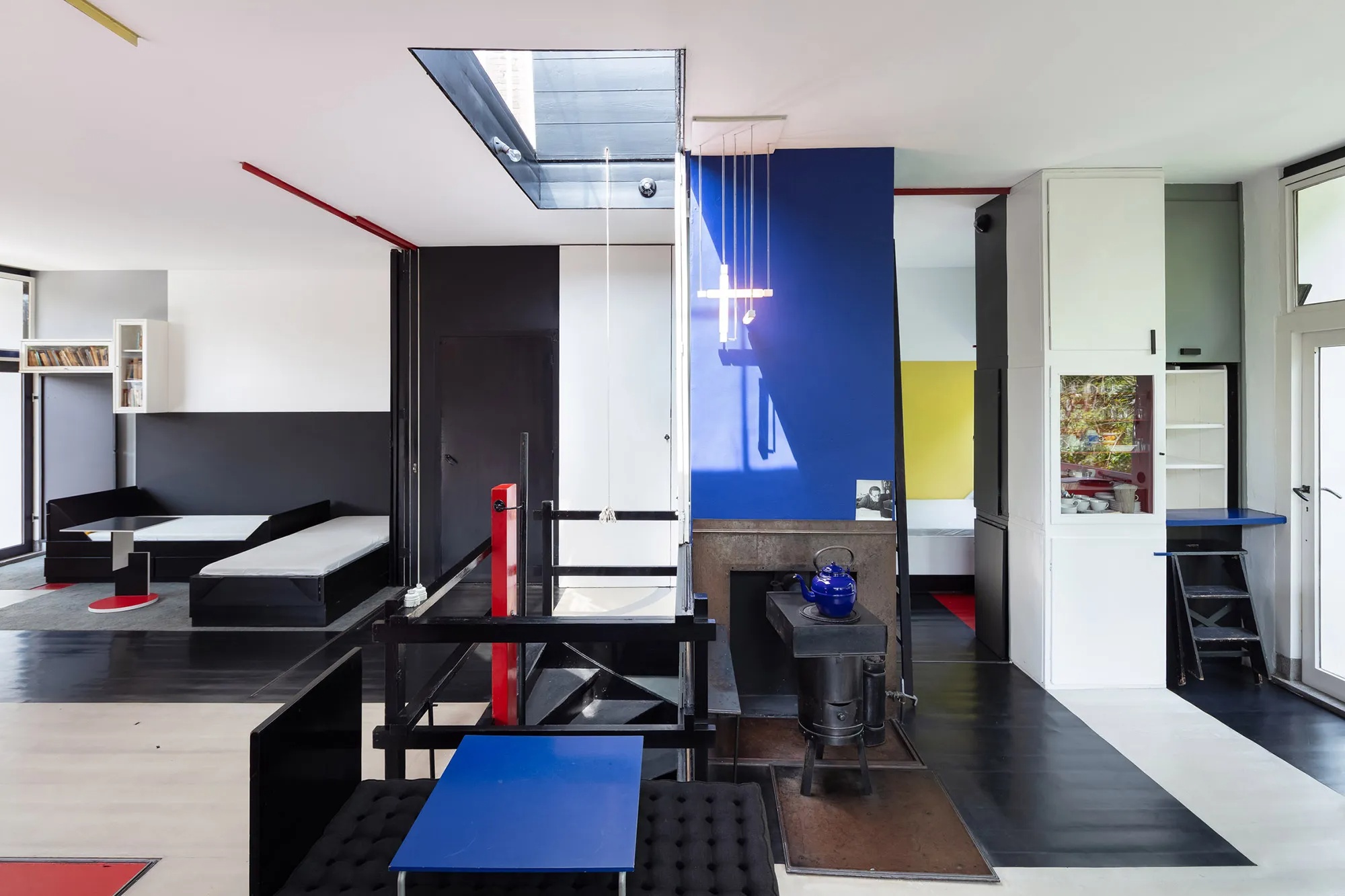 Rietveld Schroder House / Gerrit Rietveld | Classics On Architecture Lab
