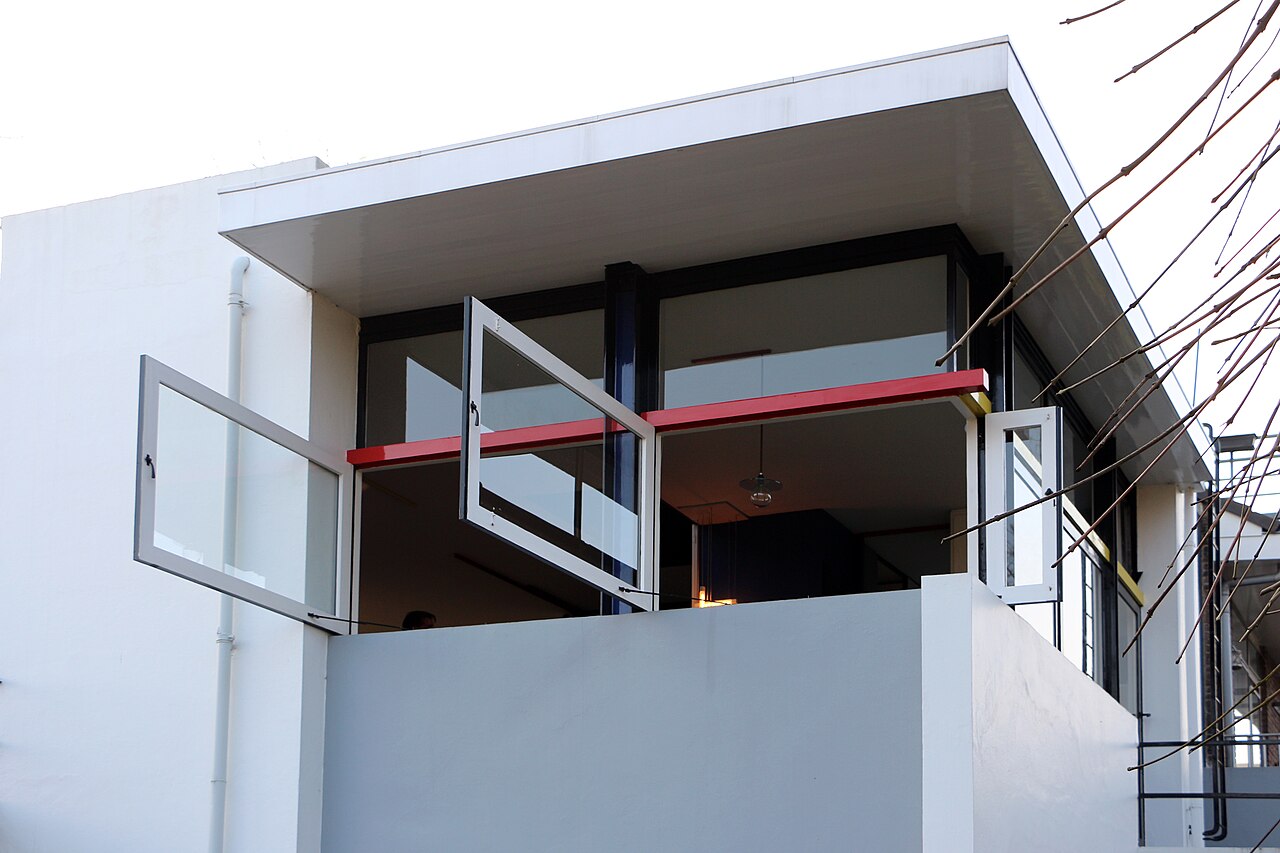 Rietveld Schroder House / Gerrit Rietveld | Classics On Architecture Lab